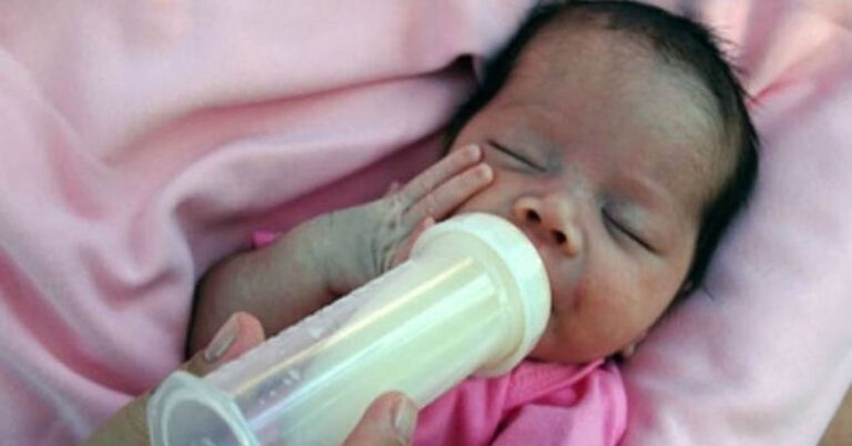 Baby Making Clicking Sound When Breastfeeding? How to Fix